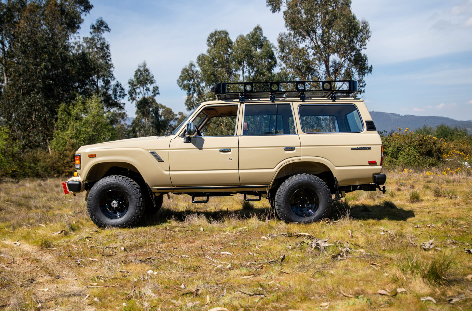 1986 Toyota Land Cruiser FJ60 – A Freshly Restored Classic Overlander
