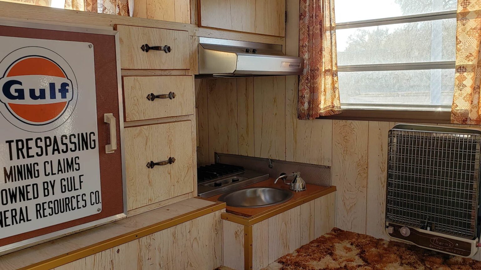 For Sale – An Original 1969 Volkswagen Super Bugger Beetle Camper