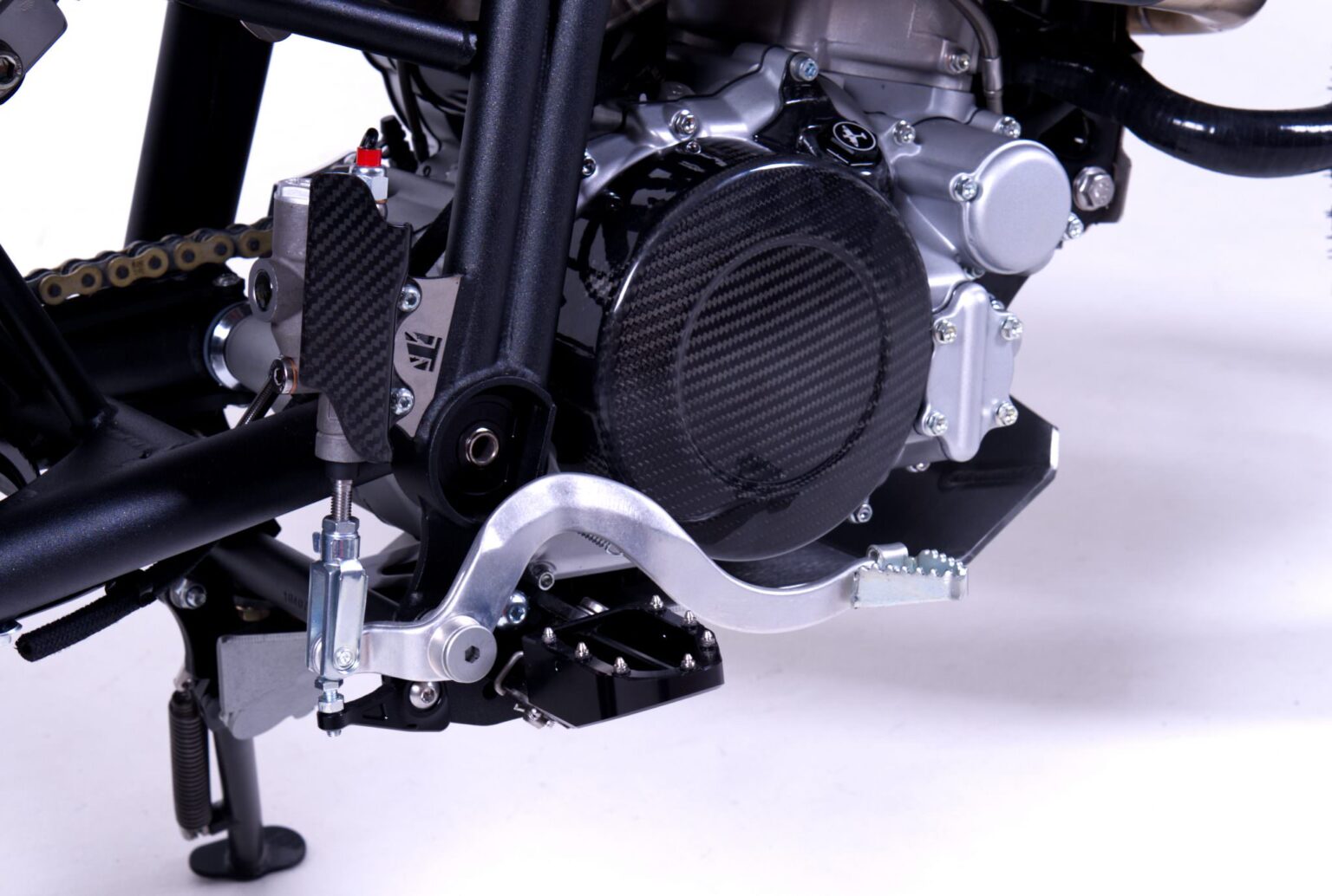 The New CCM Maverick – The Classic British Scrambler Reimagined