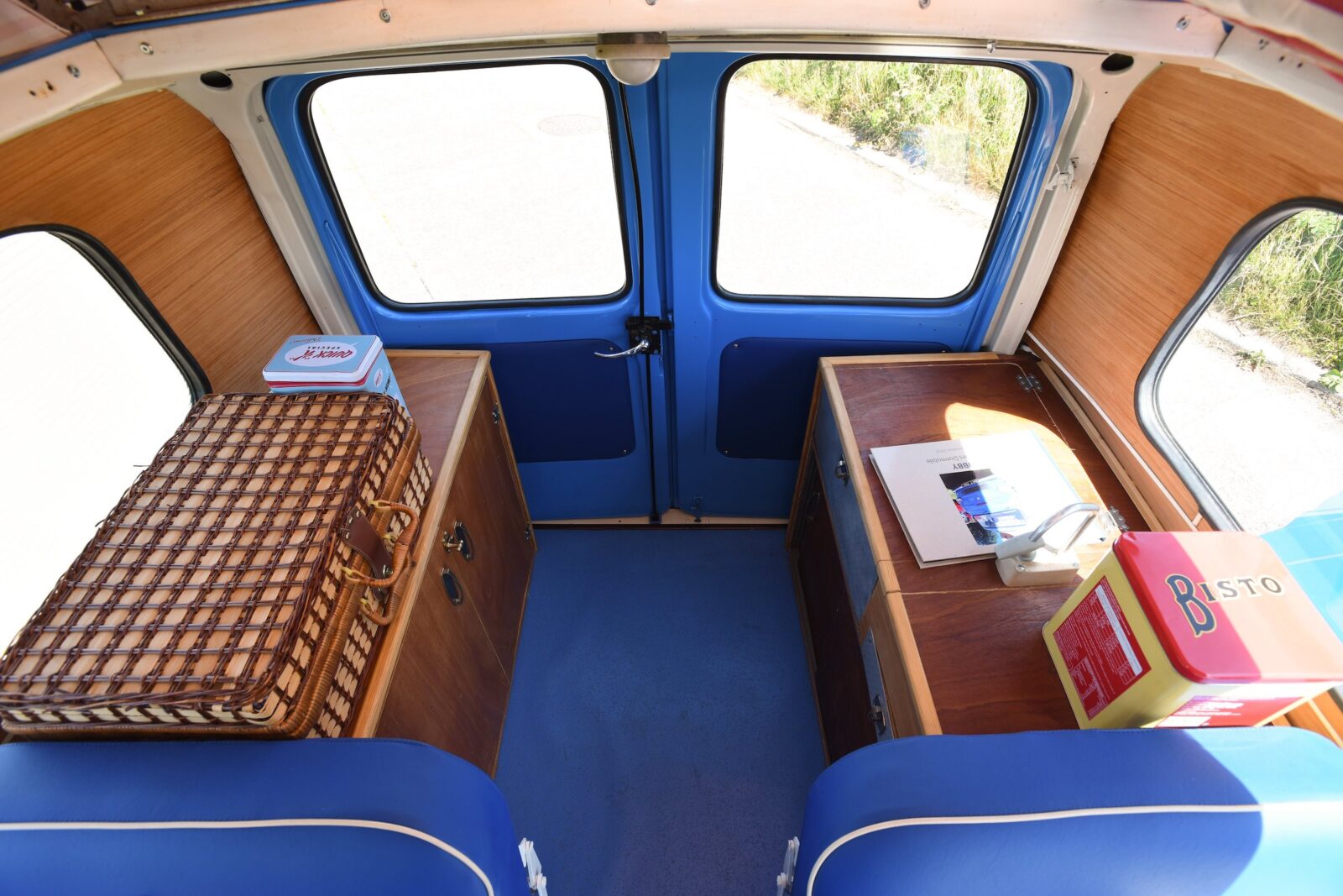 Vintage Vanlife – A Restored Ford Thames 400E Dormobile Campervan