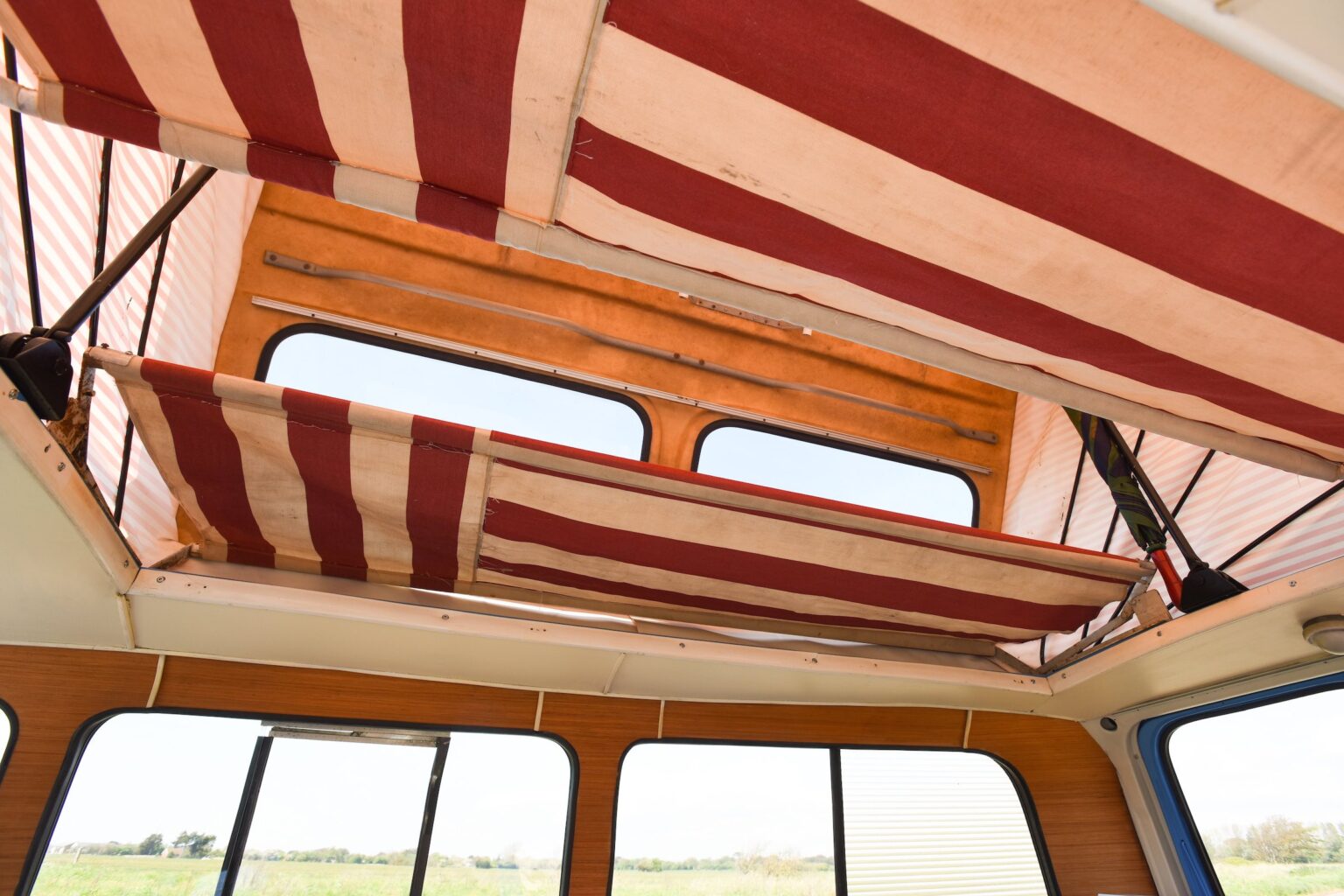 Vintage Vanlife – A Restored Ford Thames 400E Dormobile Campervan