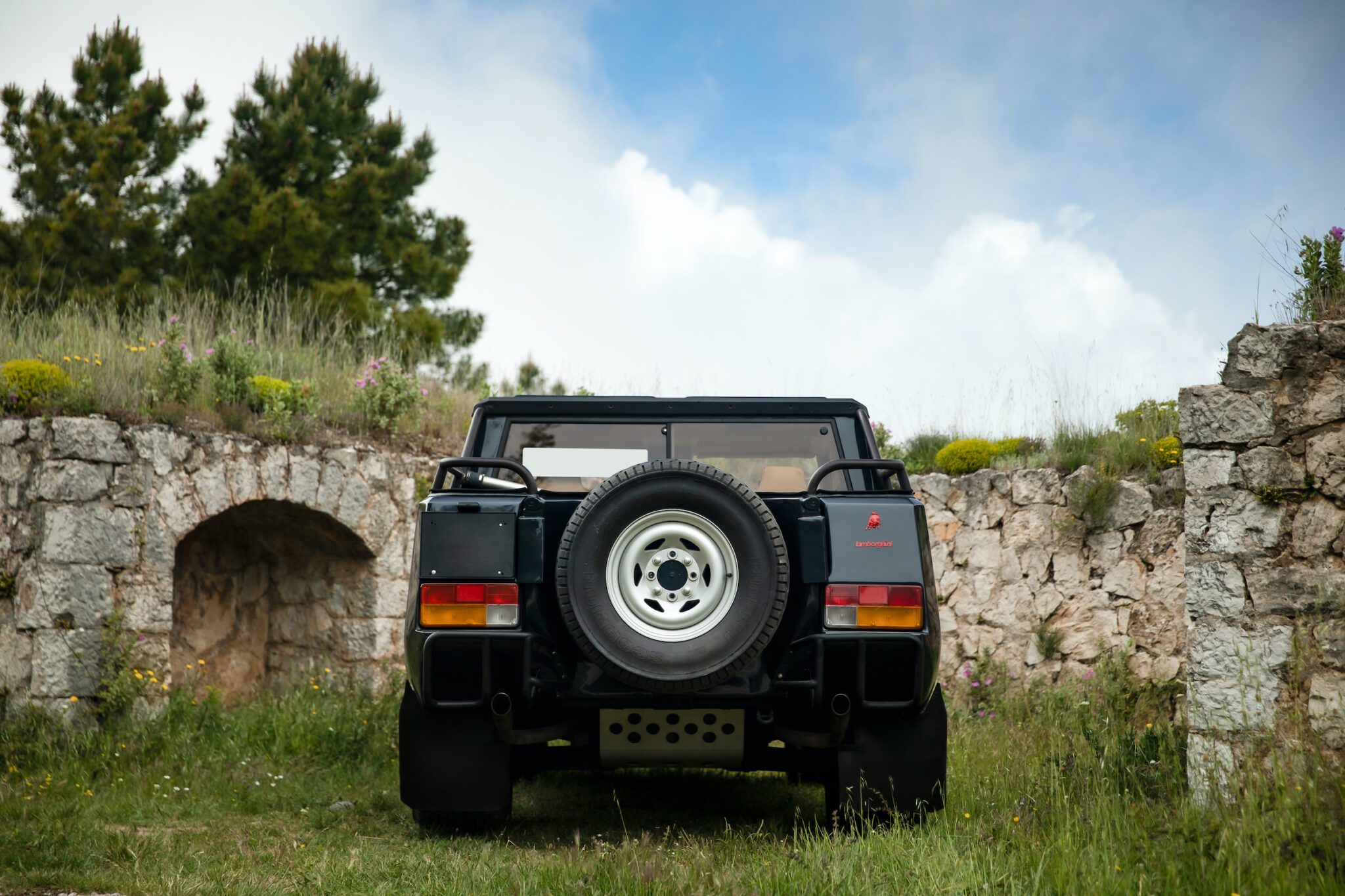 The Lamborghini Countach-Powered Rambo Lambo – The First Super SUV