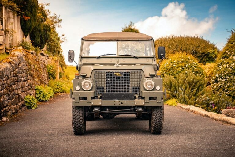 The Unusual Land Rover Lightweight Series 3