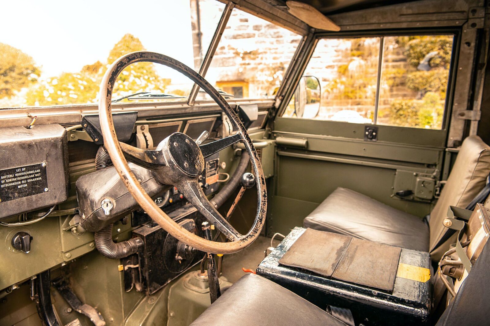 MY FEEDLY: The Unusual Land Rover Lightweight Series 3