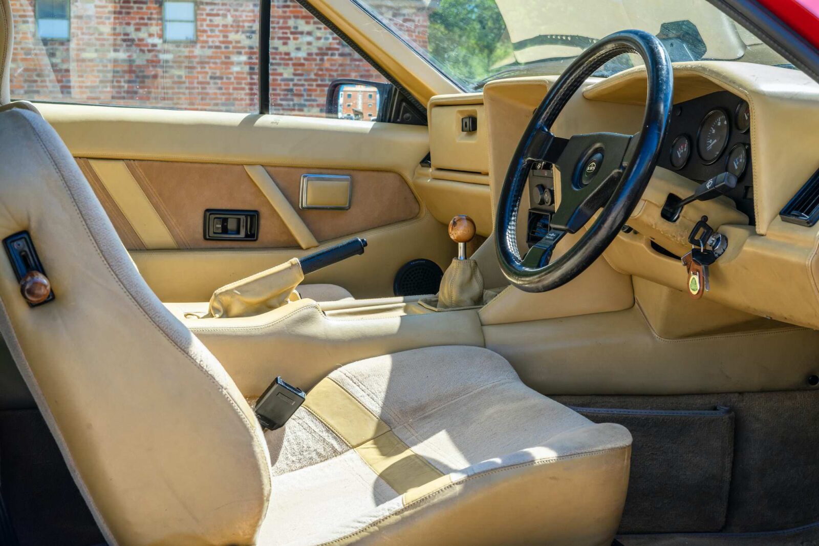 An Affordable European Wedge: The Lotus Excel