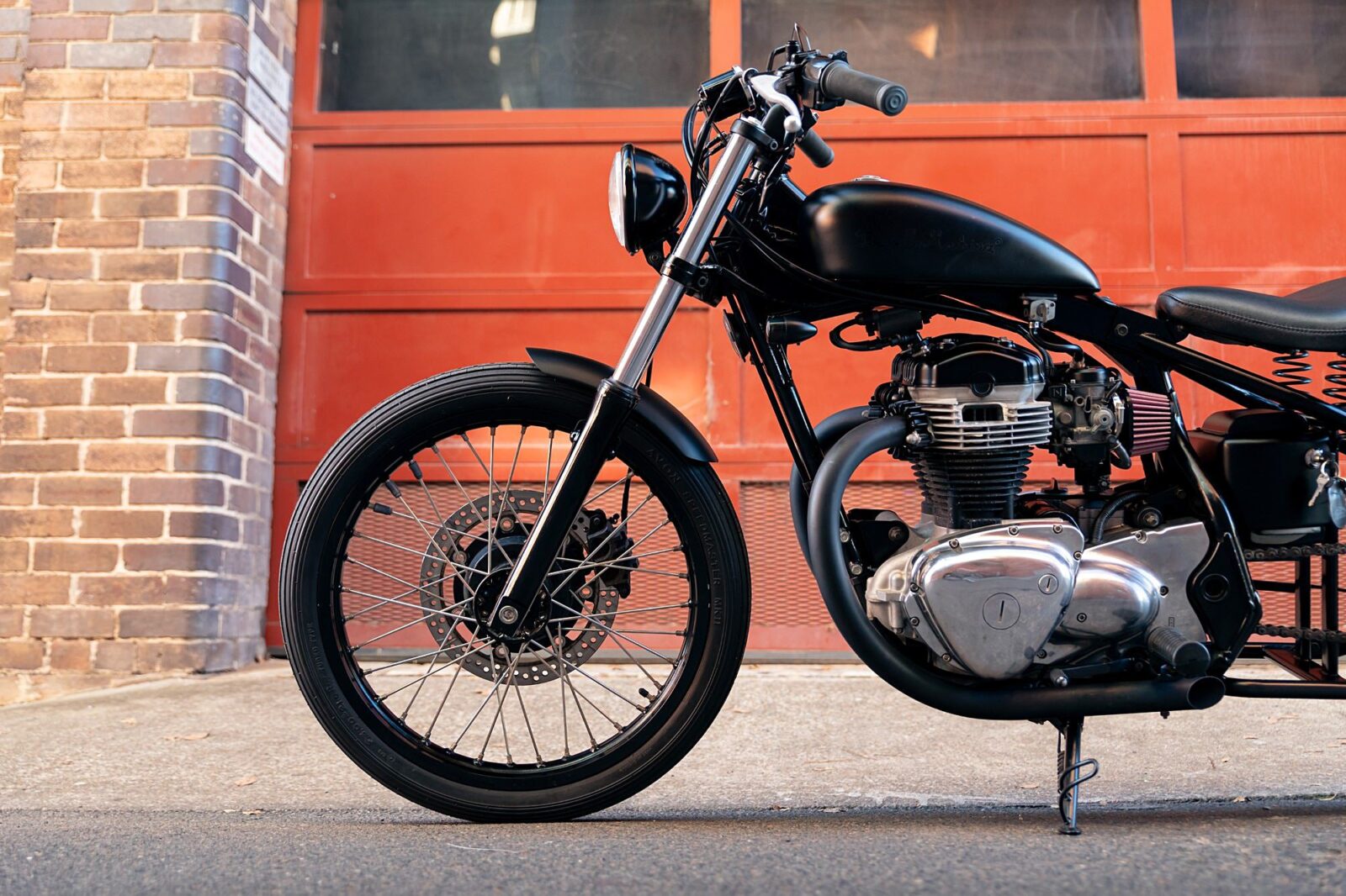 A Kawasaki W650 Bobber By Deus Ex Machina