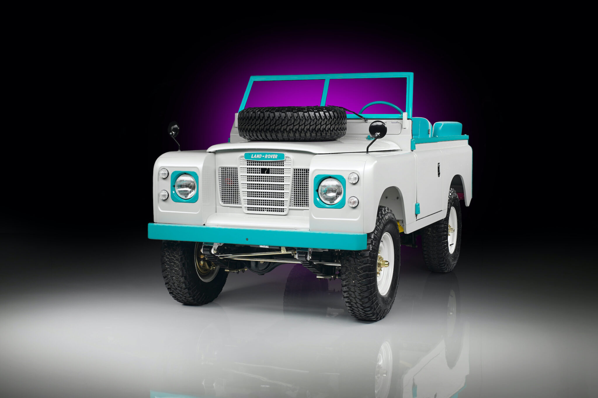 The Miami Edition Land Rover By Falcon Design Germany