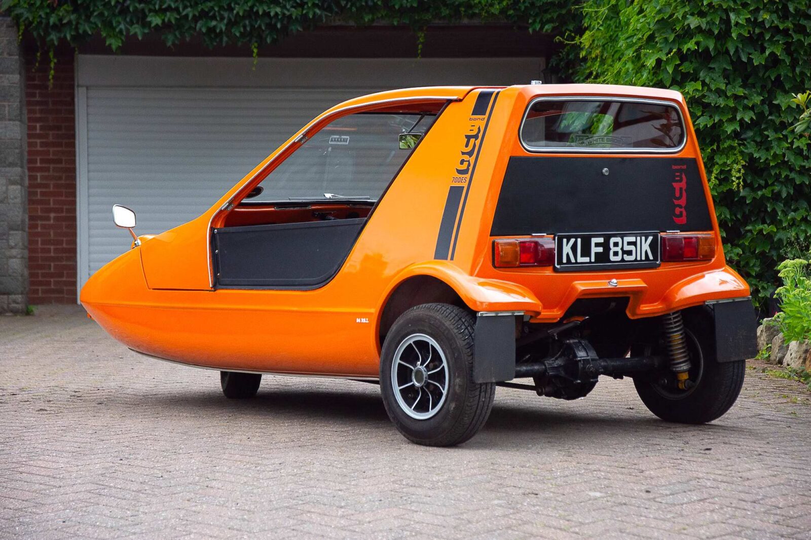 The Car The Star Wars Landspeeder Was Based On: The Bond Bug