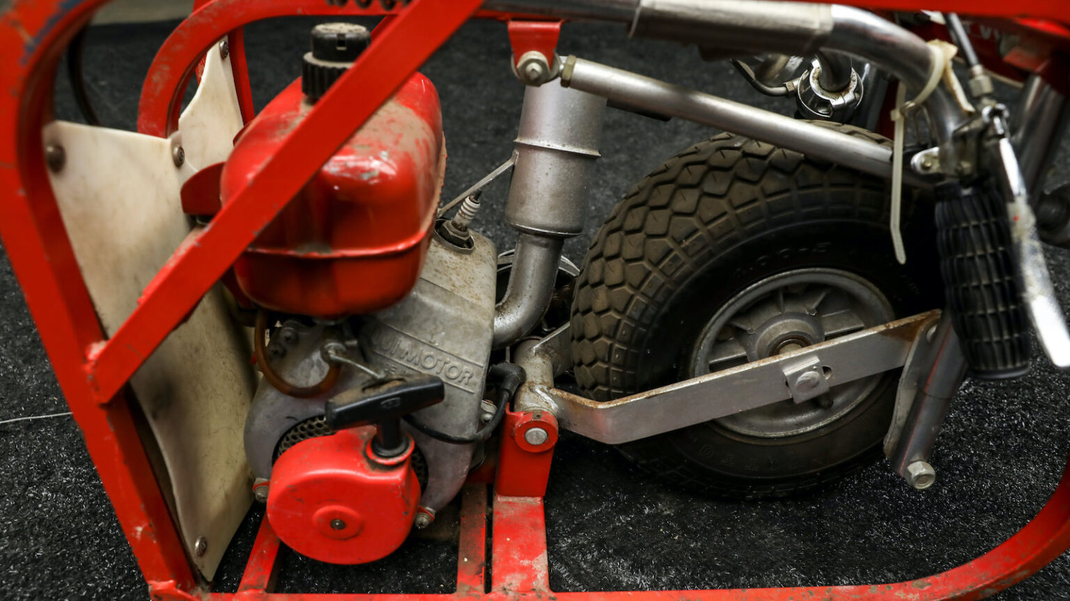 A Rare Fuji Go Devil Folding Mini Scooter – The "Suitcase Motorcycle"