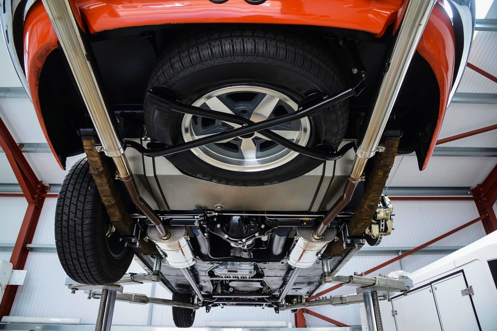 The Extremely Rare Jensen FF – The World's First All-Wheel Drive ...