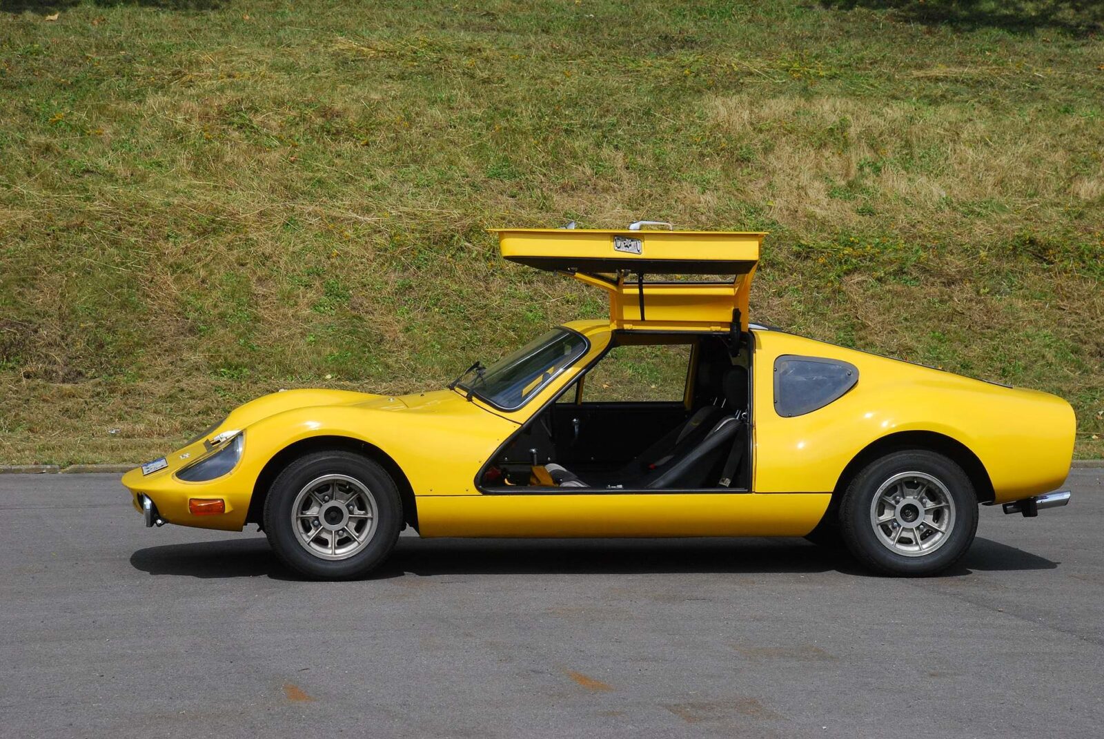 The "Ferrari Of The East" – A Rare Melkus RS 1000 From East Germany