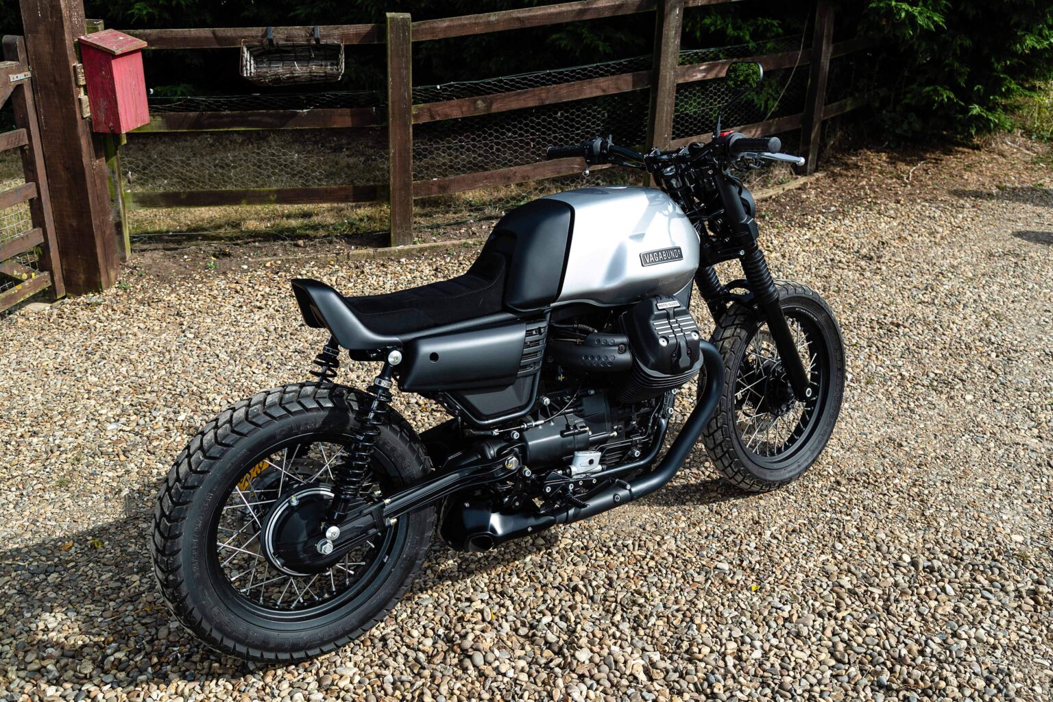 Moto Guzzi V7 III Custom by Vagabund Moto