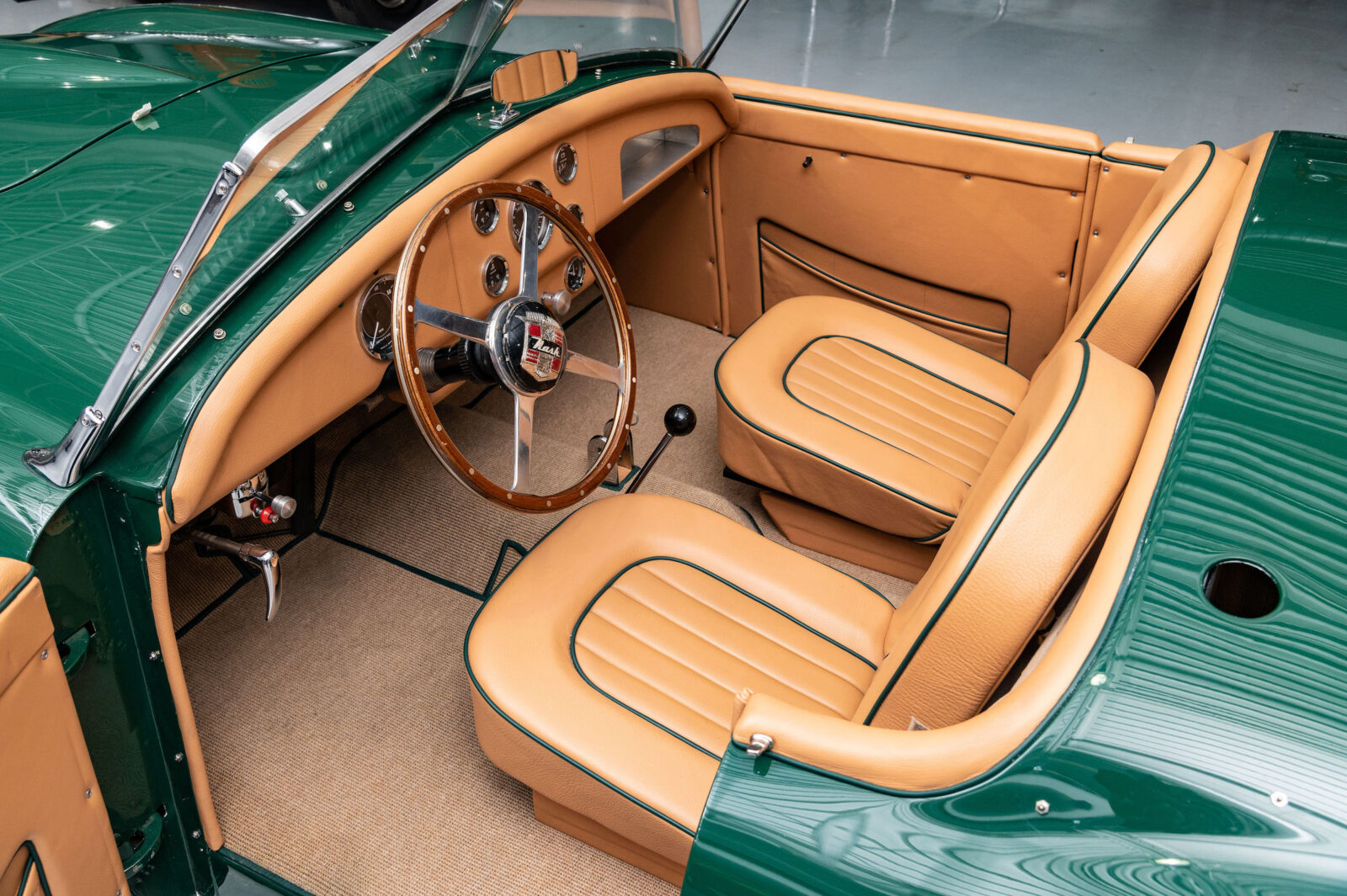 The Unusual Nash-Healey Roadster – A British/American Joint Project