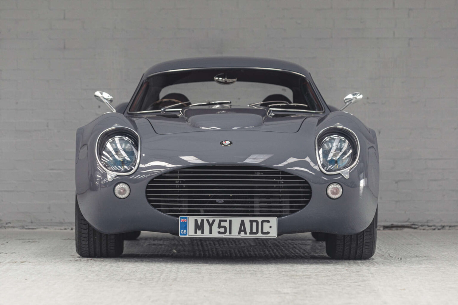 The Dowsetts Comet – This Is The Only Road-Going Comet In The World