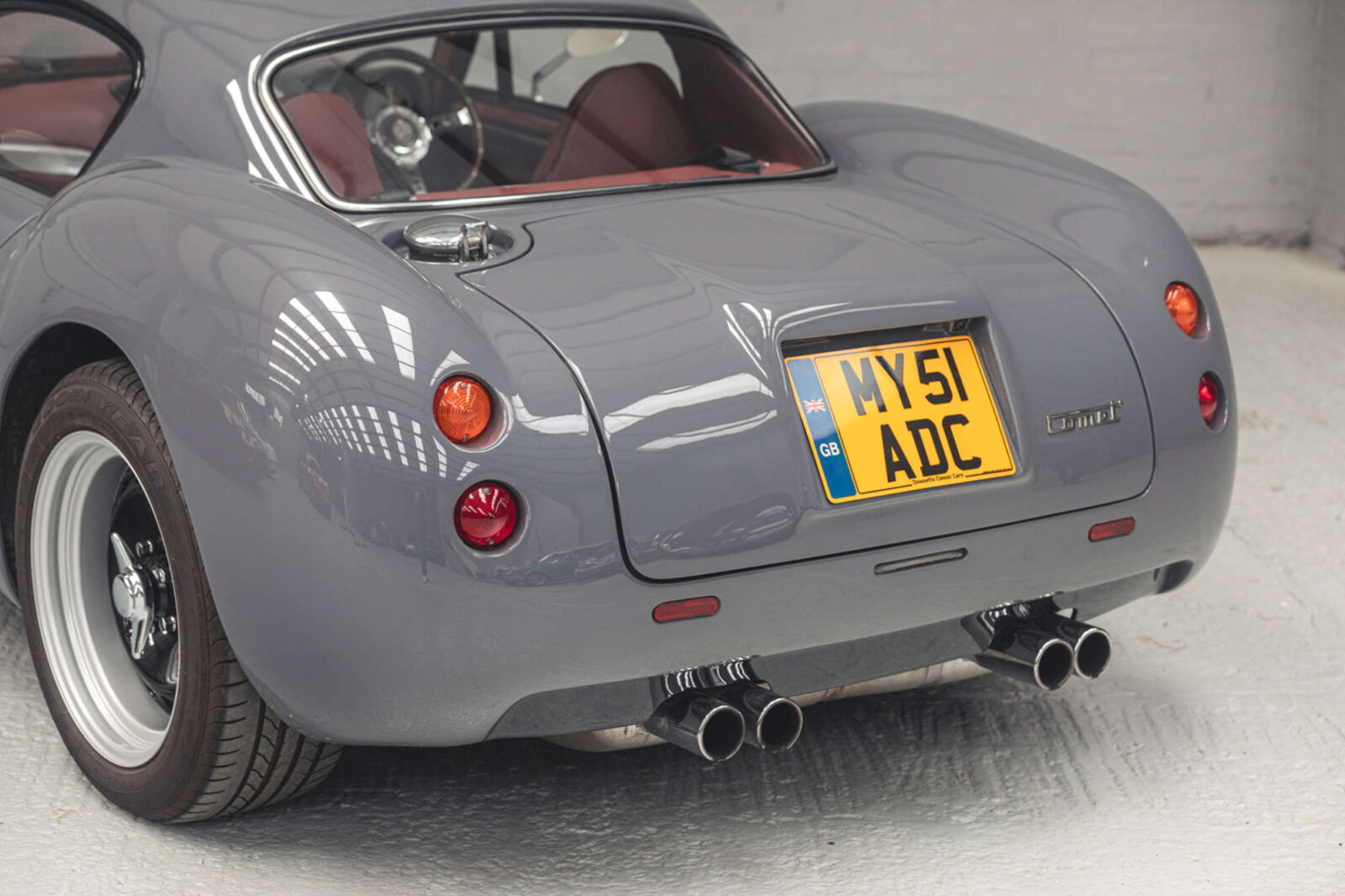 The Dowsetts Comet – This Is The Only Road-Going Comet In The World