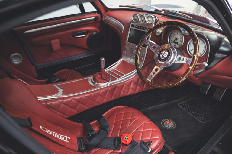 The Dowsetts Comet – This Is The Only Road-Going Comet In The World