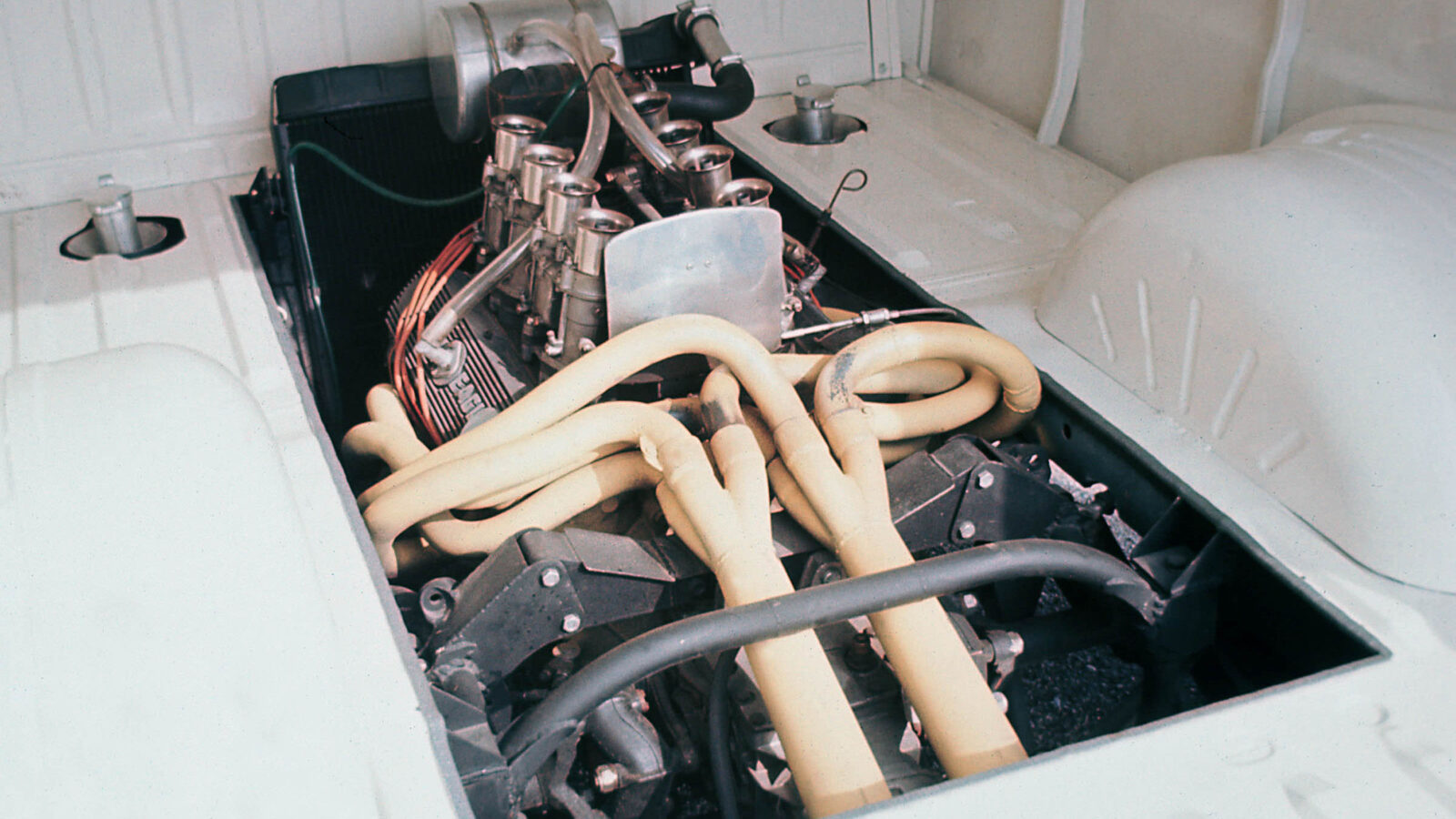 The Ford Supervan – A Van Built On A GT40 Chassis With A 435 HP V8
