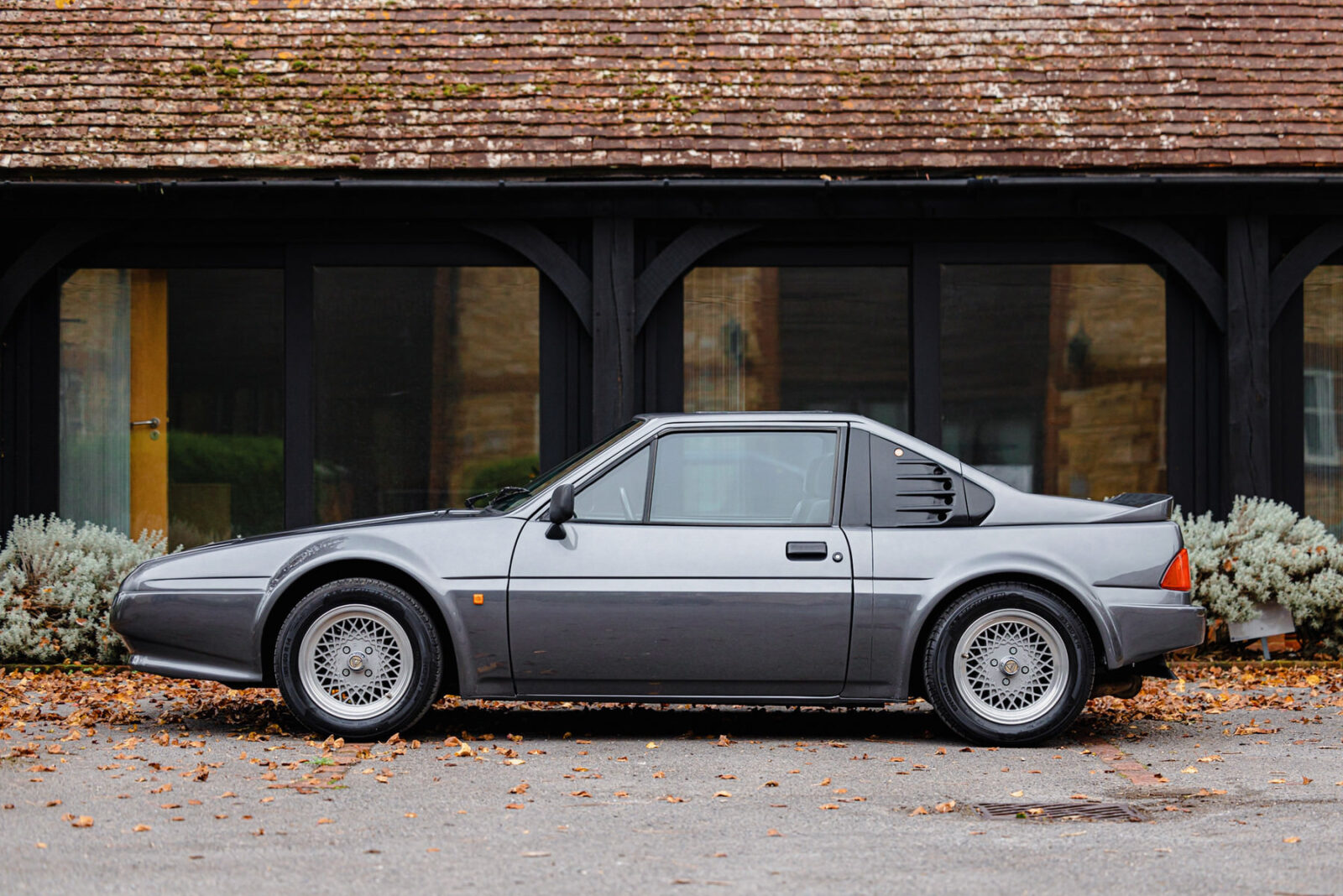 The Rare Ginetta G32 – A Little Known Mid-Engined 80s Sports Car