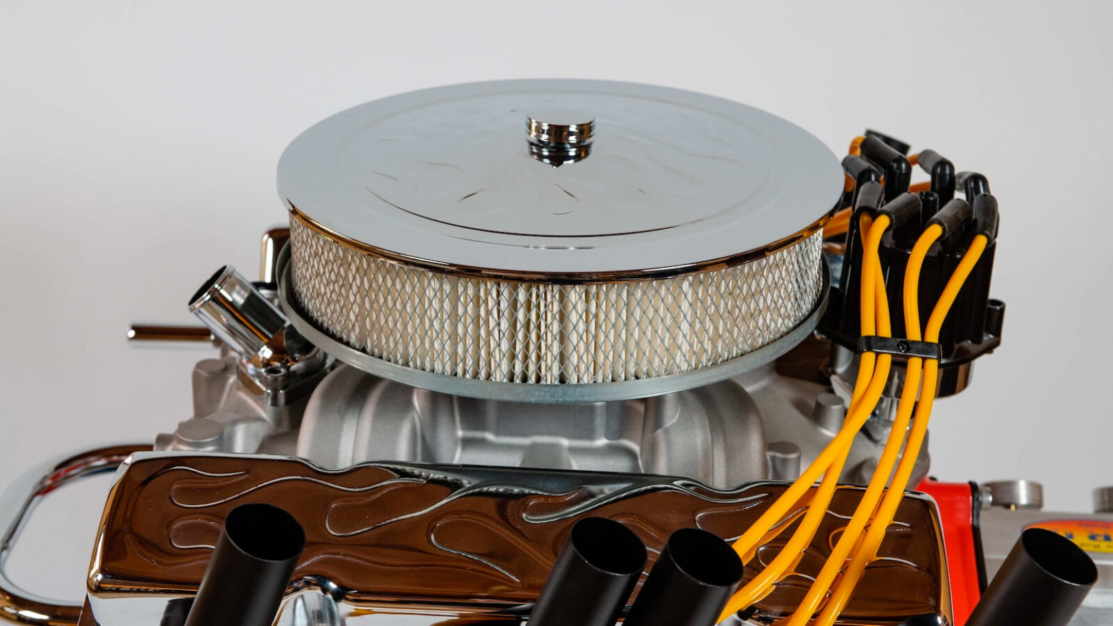 The Hot Rod Grill Barbecue V8