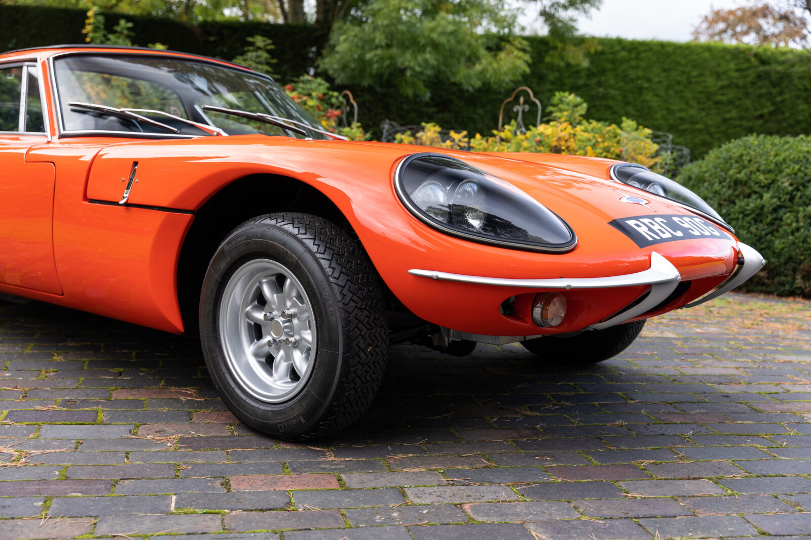 The Rare Marcos 1600 GT – A Little-Known Lotus Rival Descended From The Mosquito