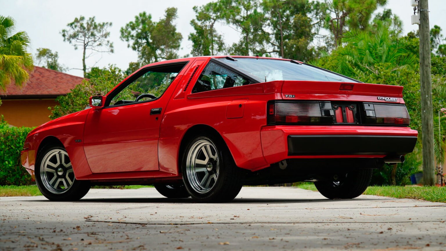 A Forgotten Retro Classic – The Dodge Conquest TSI