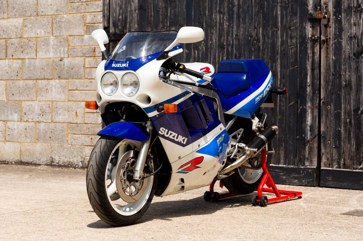 The Suzuki GSX-R1100 K – The Mighty 80s-Era "Gixxer"