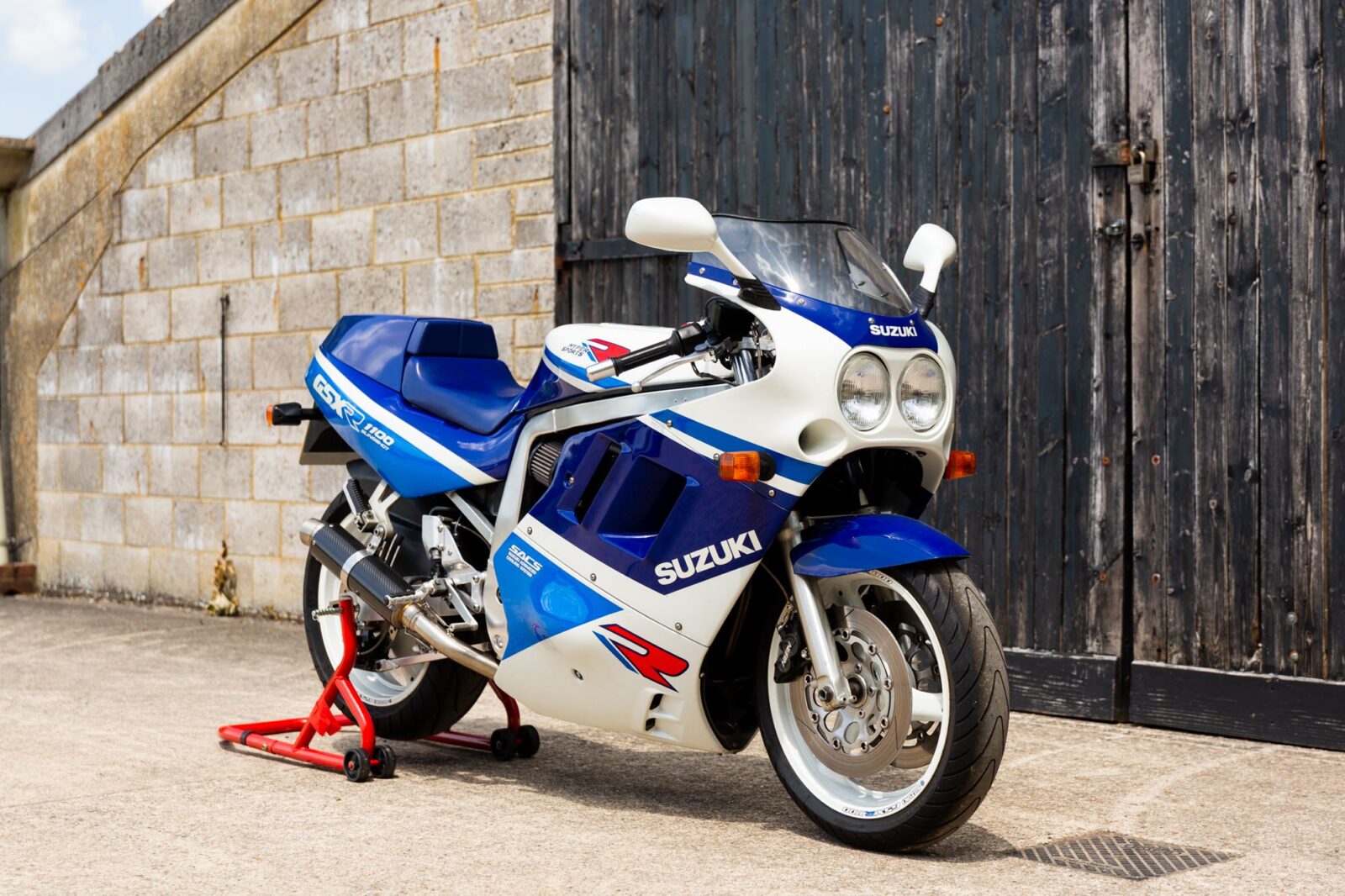 The Suzuki GSX-R1100 K – The Mighty 80s-Era "Gixxer"