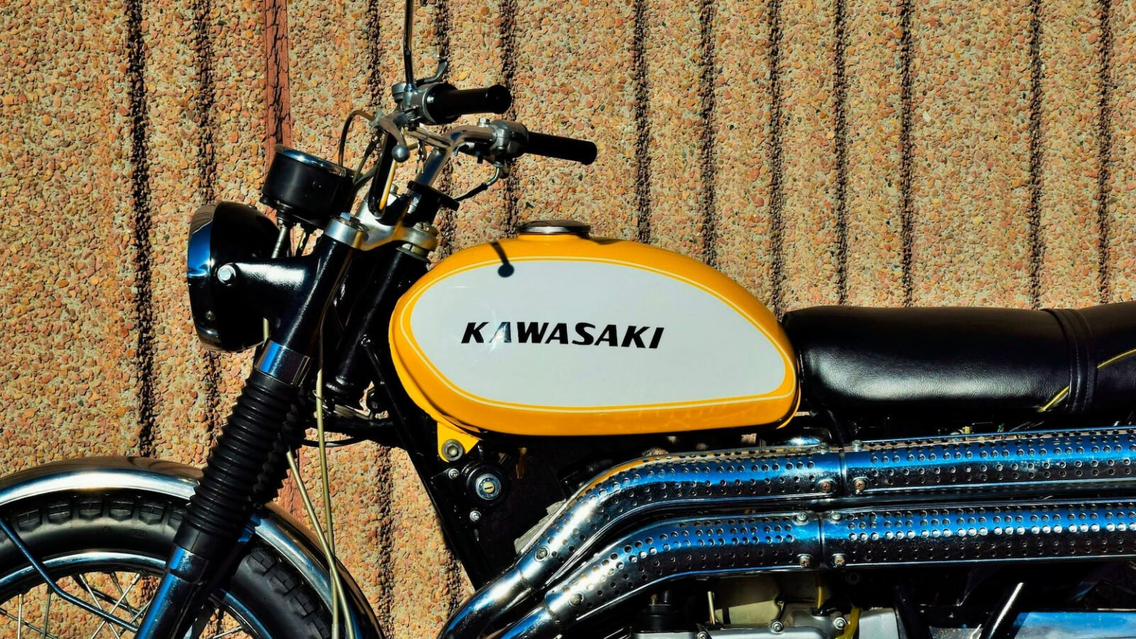 The Kawasaki A7 Avenger – A Scrambler With Dual Rotary Valves