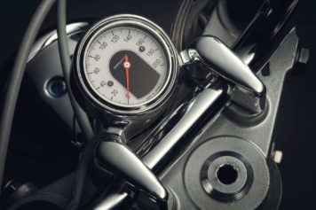 A BMW R65 Custom By Curiosity Moto