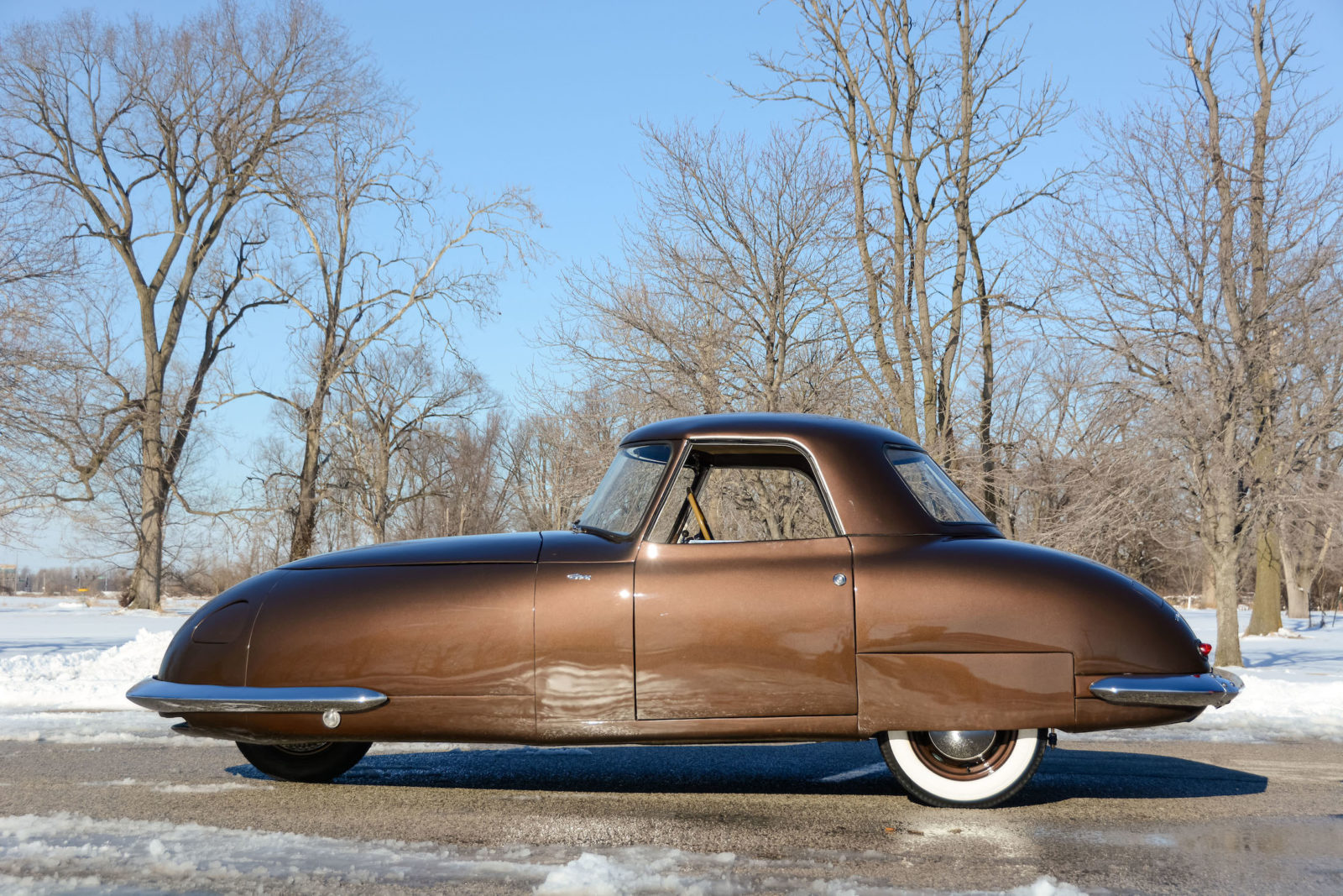 A Rare Davis Divan: "The Ultimate Car Of The Future" From 1948