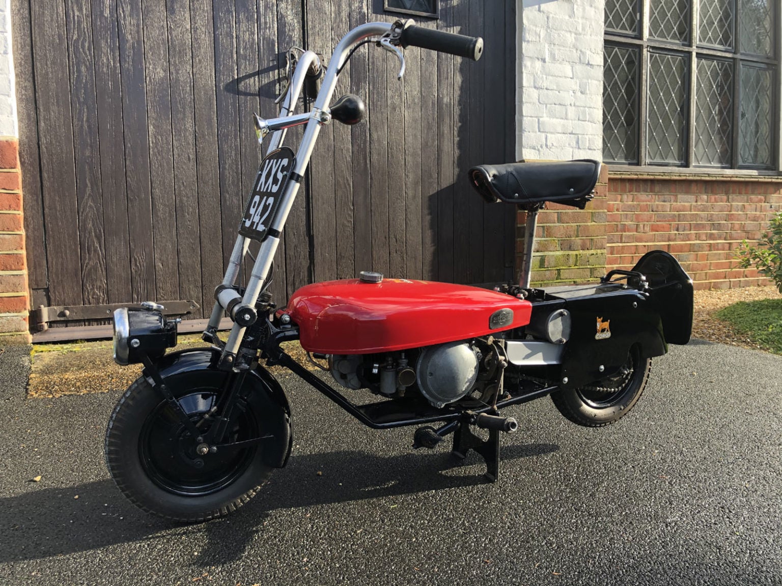 The Brockhouse Corgi: A Folding Motorcycle Based On A Design For WWII ...