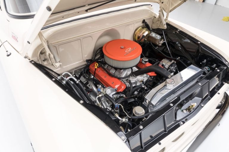 Retro Adventure Truck: A 1955 Chevrolet 3200 NAPCO 4×4 Pickup