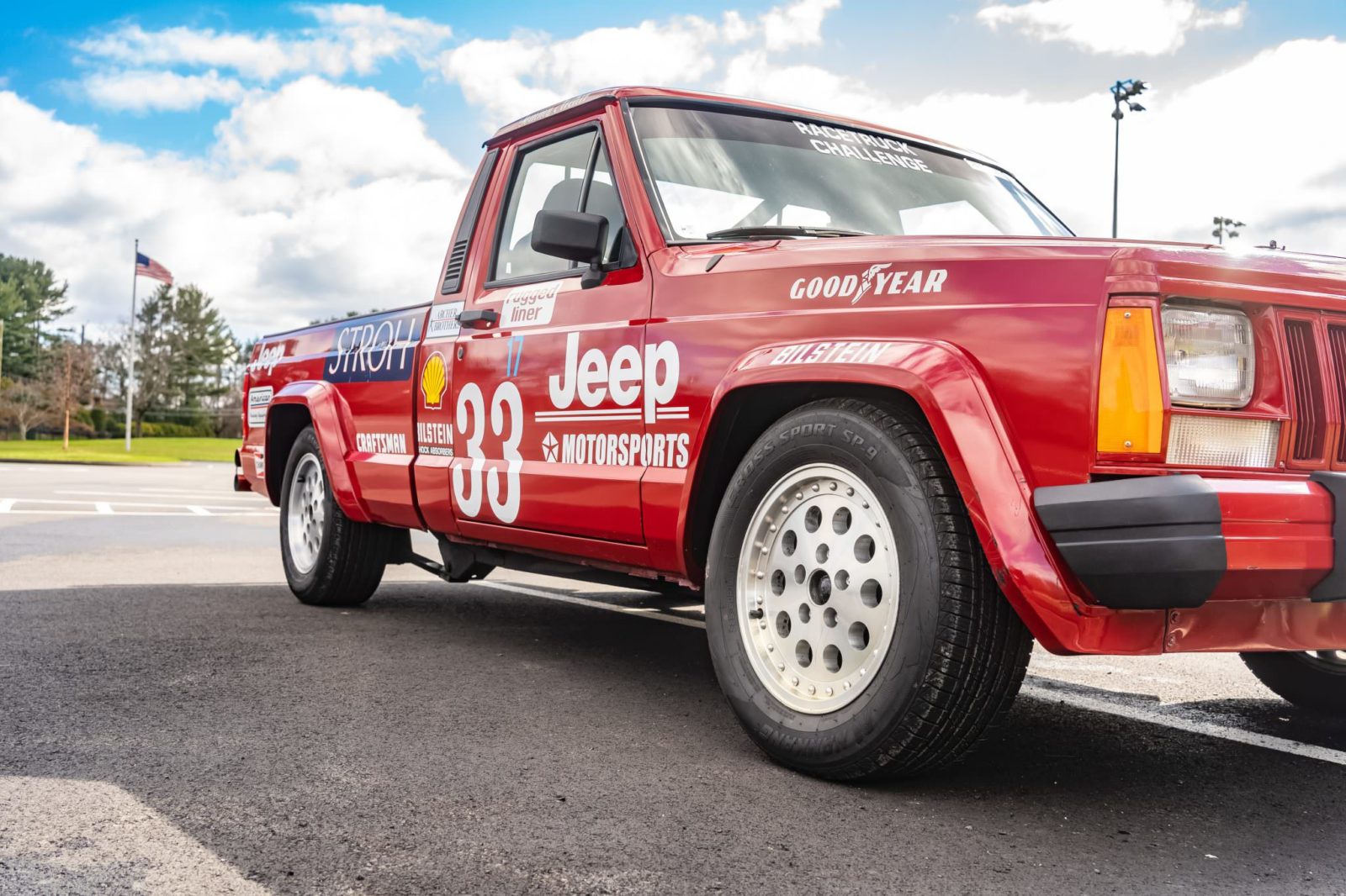 For Sale: A Championship Winning 1988 Jeep Comanche Race Truck
