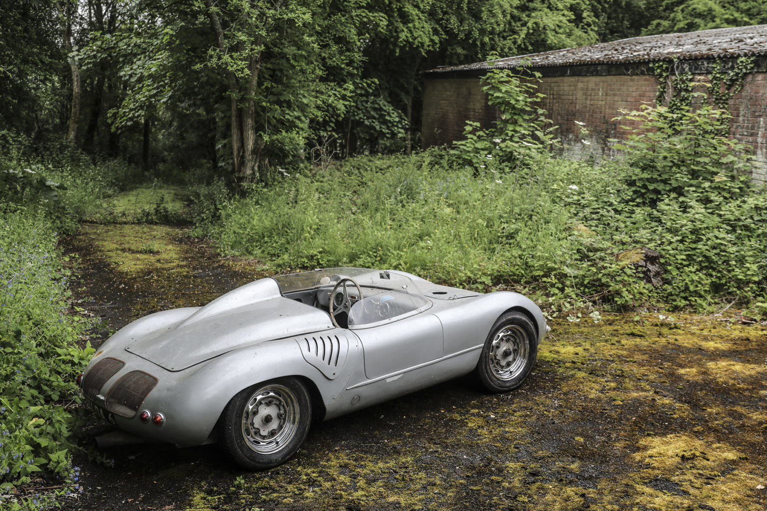 $2.1 Million Dollar Barn Find: A 1956 Porsche 550 Spyder