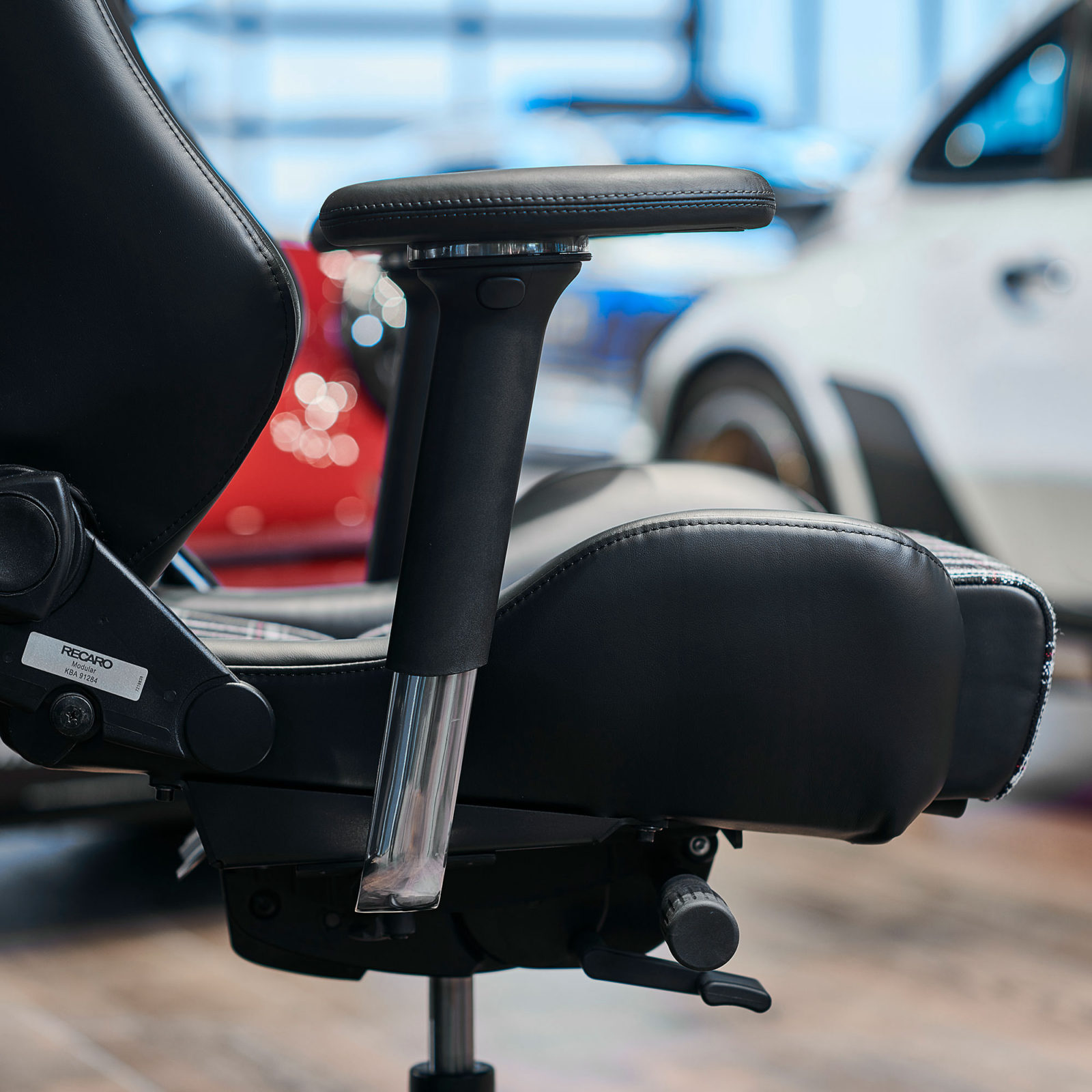 The Recaro Classic LX Star: An Office Chair For Petrolheads