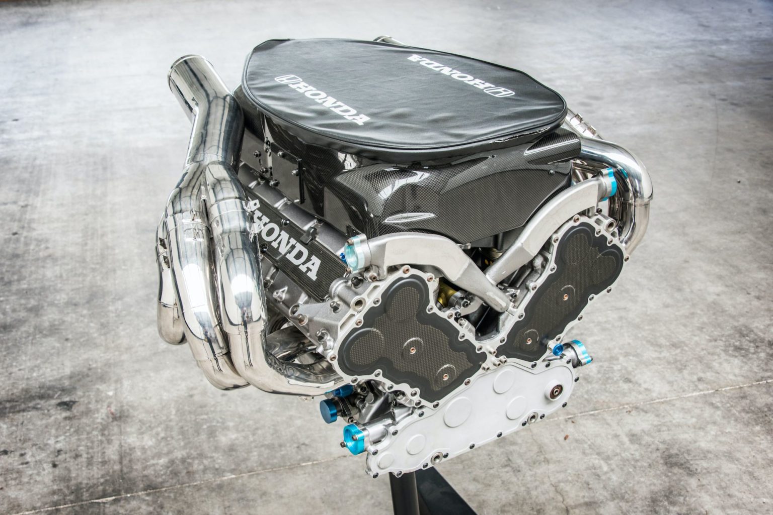 For Sale: A 2001 Honda RA V10 Formula 1 Engine