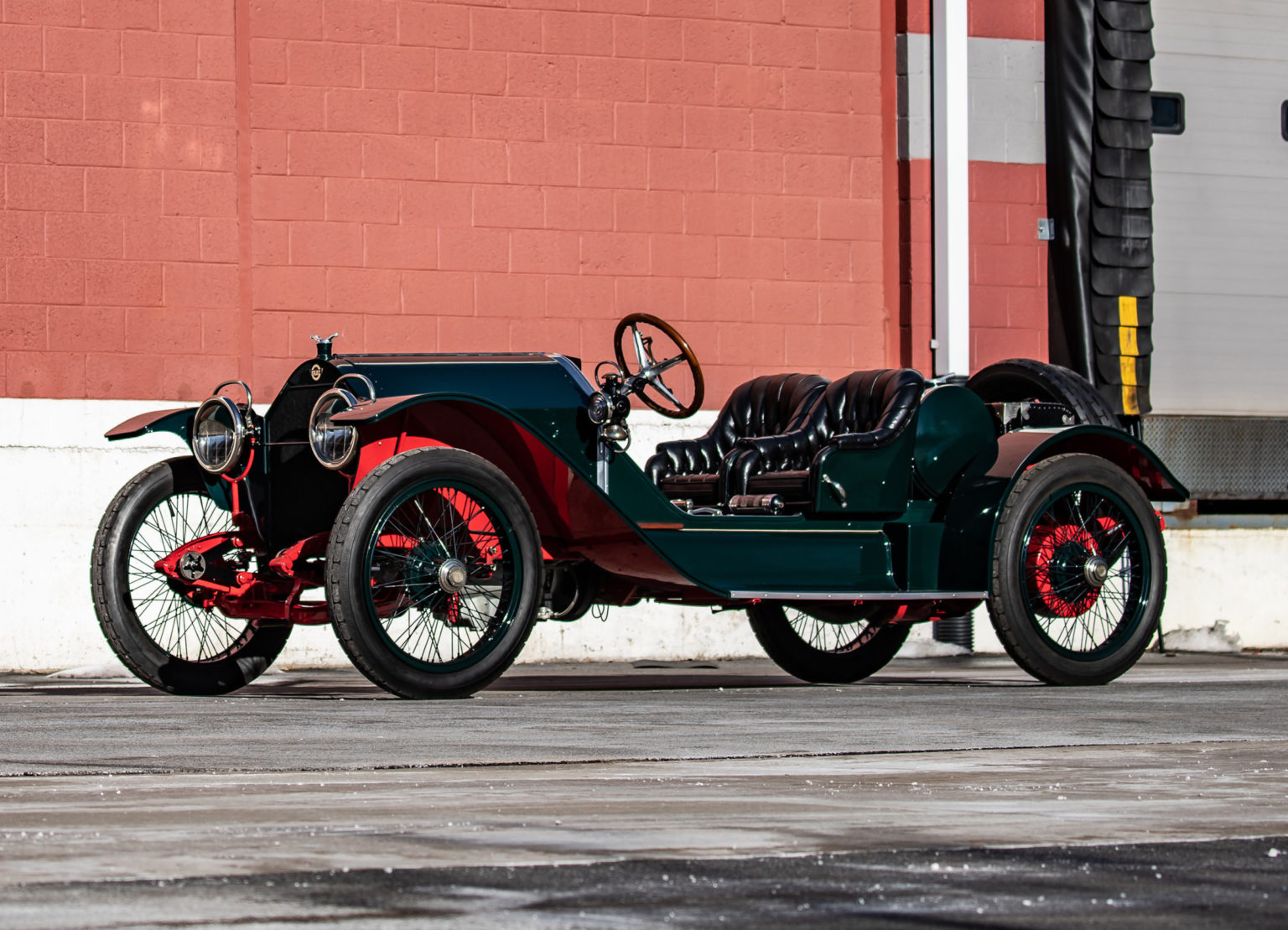 A Fabric-Bodied "Supercar" From 1932: The Stutz DV-32 Super Bearcat