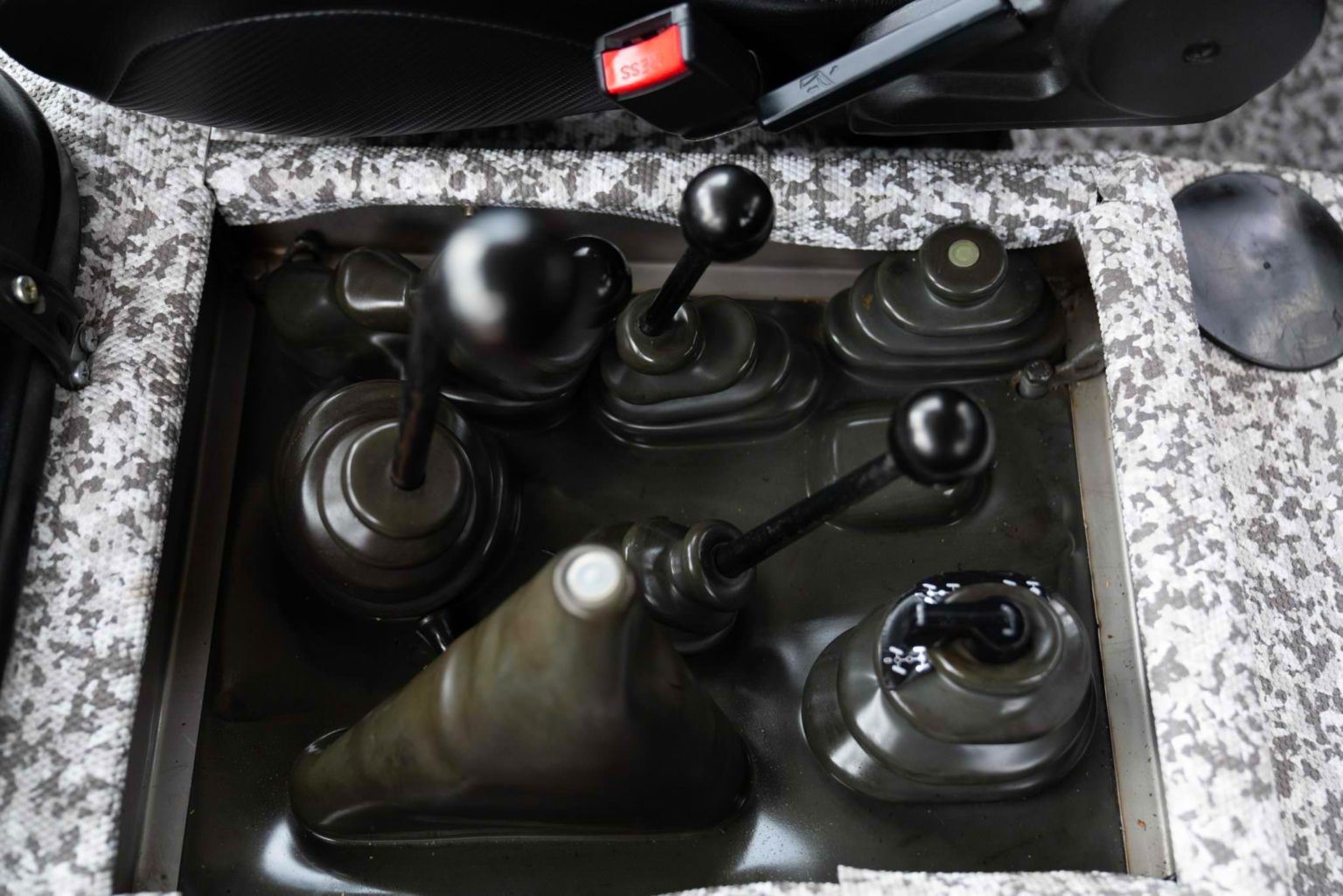 The King Of 4x4s: A Mercedes-Benz Unimog 416 Doka