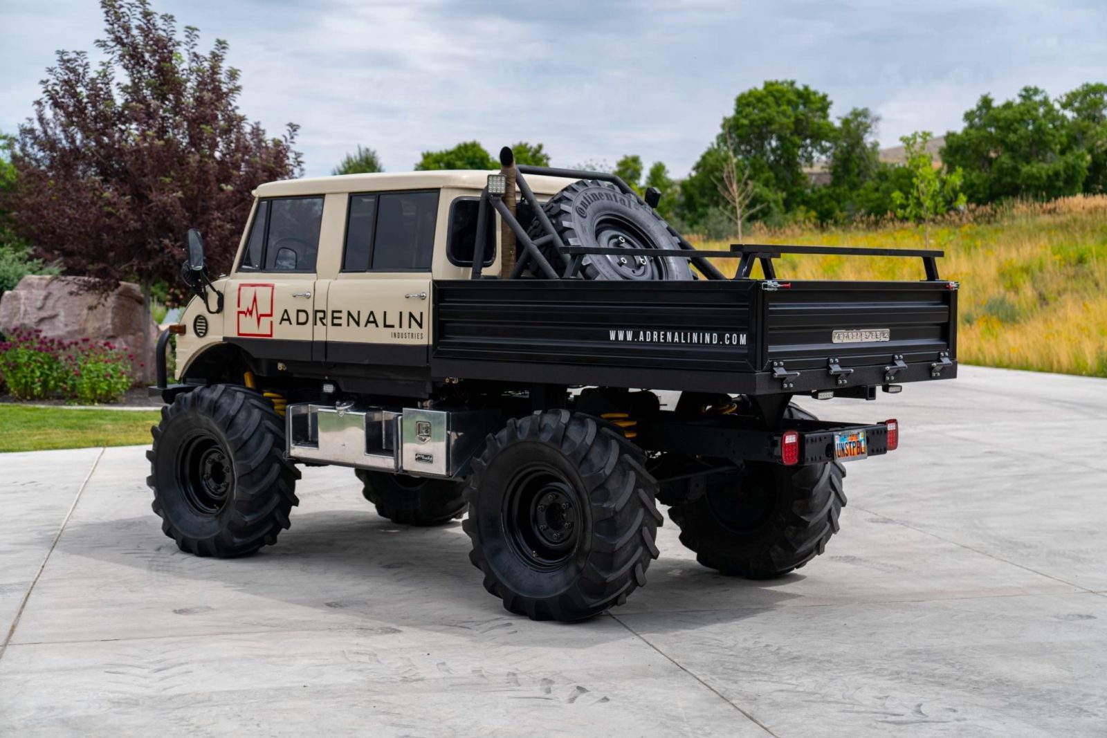 The King Of 4x4s: A Mercedes-Benz Unimog 416 Doka