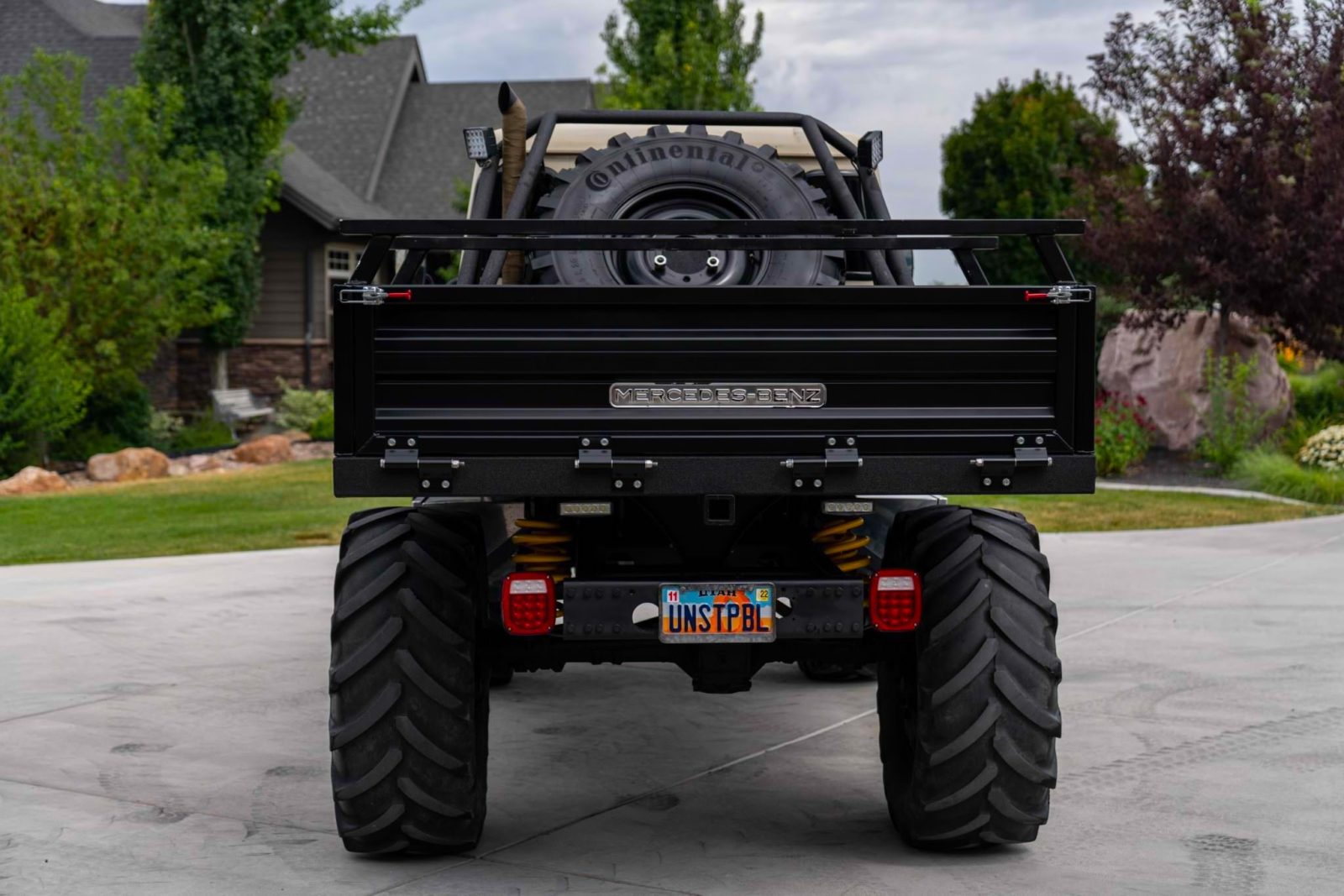 The King Of 4x4s: A Mercedes-Benz Unimog 416 Doka