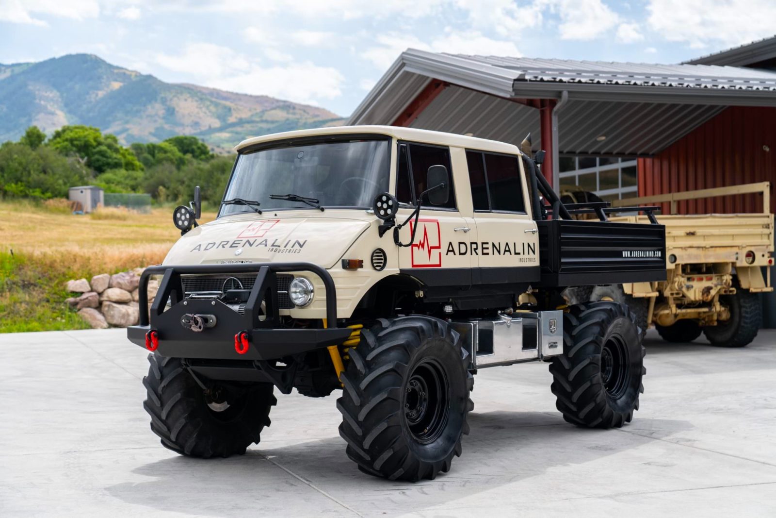 The King Of 4x4s: A Mercedes-Benz Unimog 416 Doka