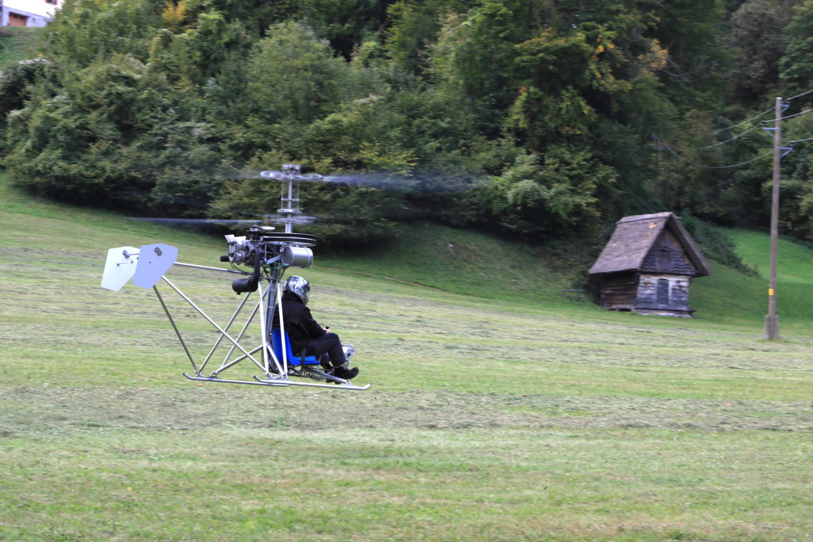 This Is The Mirocopter SCH-2A – The Cheapest Production Helicopter On Earth