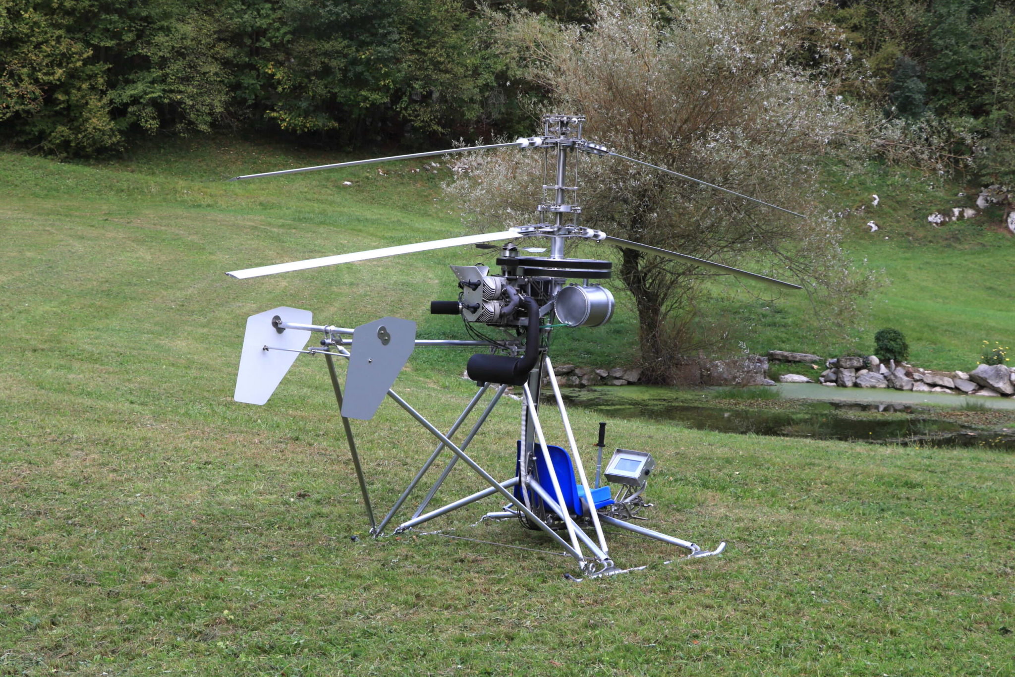 This Is The Mirocopter SCH-2A – The Cheapest Production Helicopter On Earth