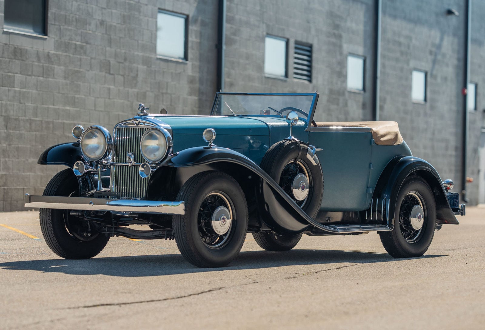 A Fabric-Bodied "Supercar" From 1932: The Stutz DV-32 Super Bearcat