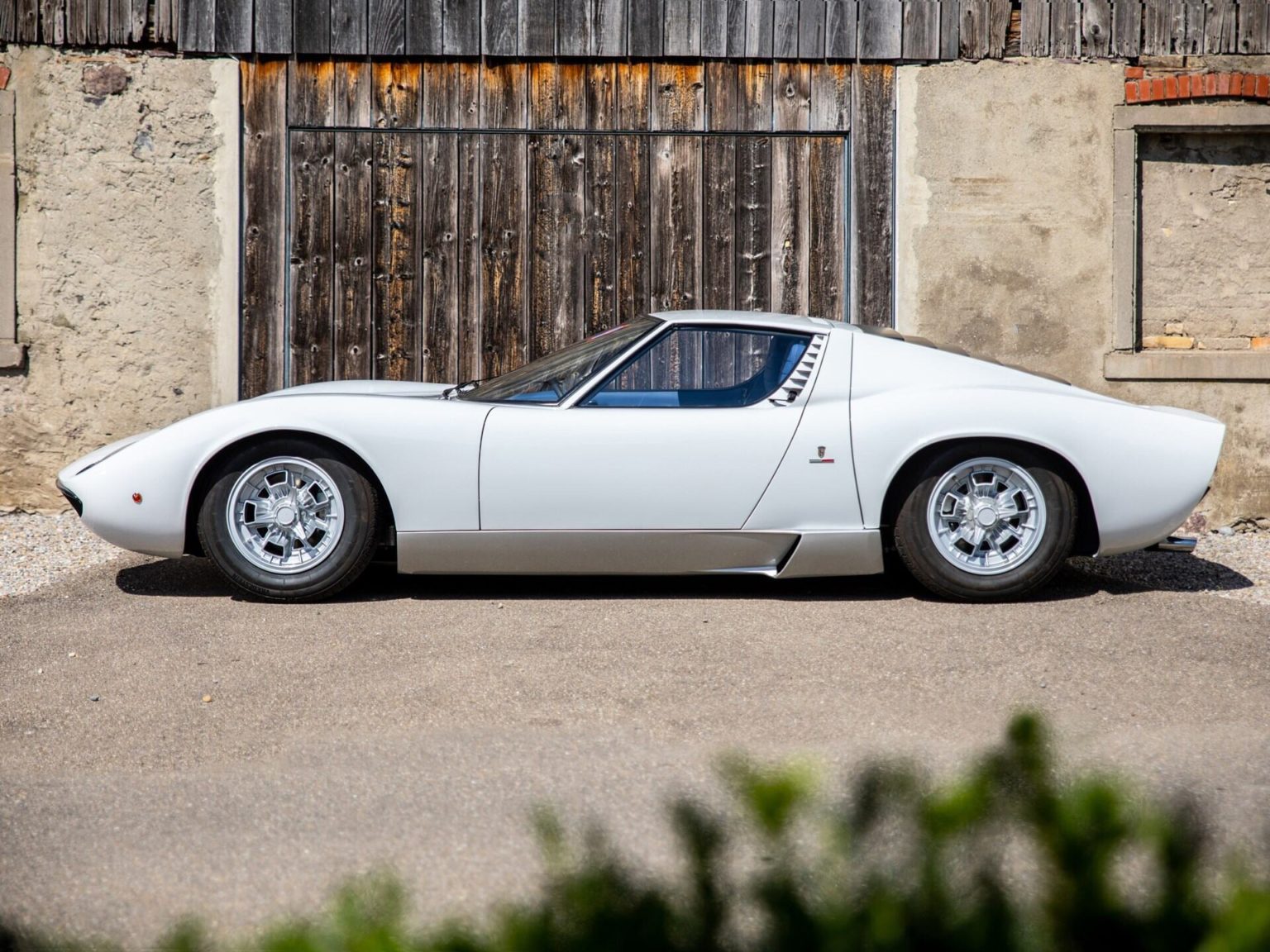 1968 Lamborghini Miura P400 – The First Supercar