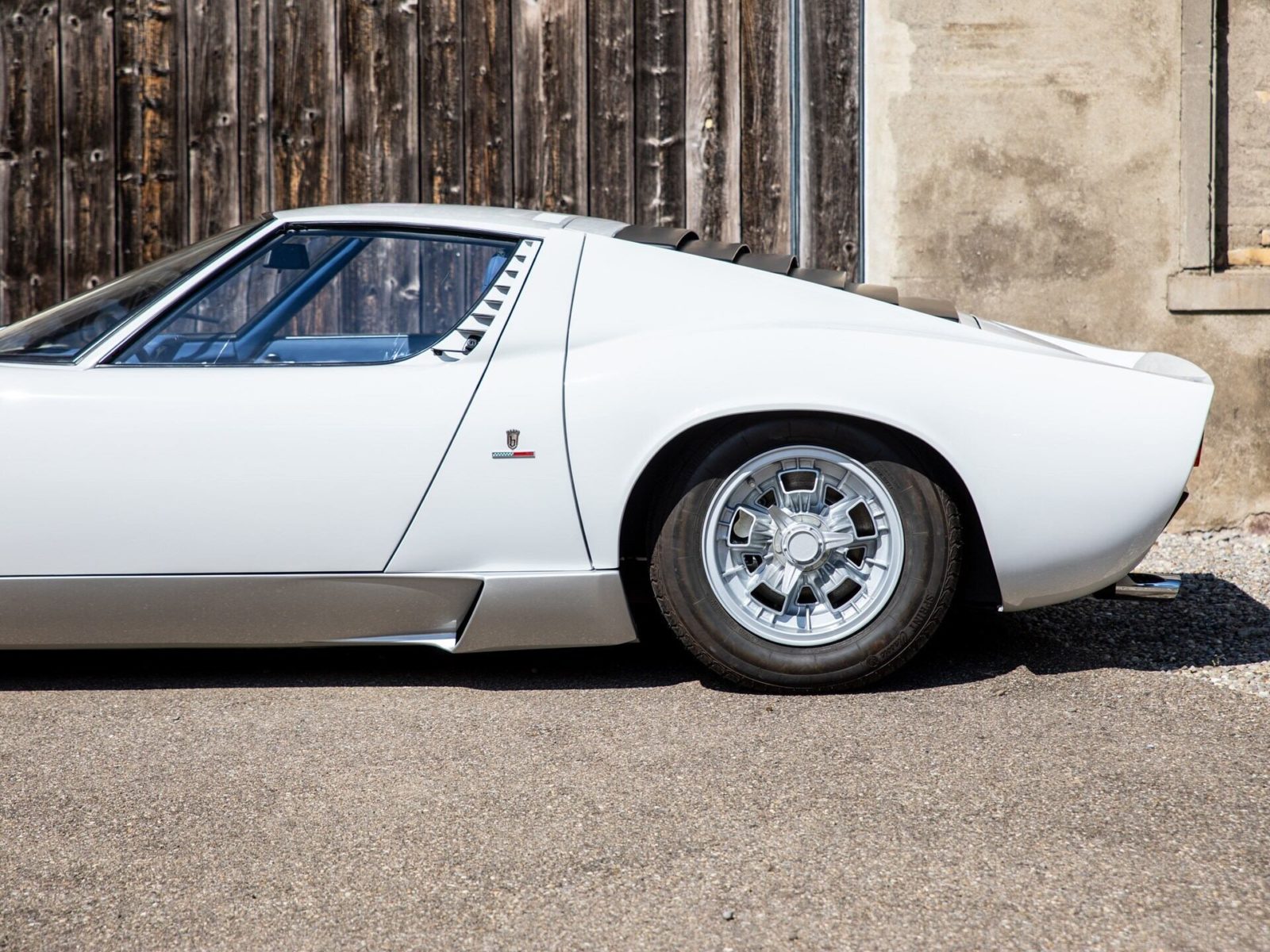 1968 Lamborghini Miura P400 – The First Supercar