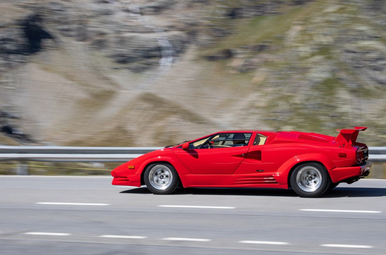 1989 Lamborghini Countach 25th Anniversary