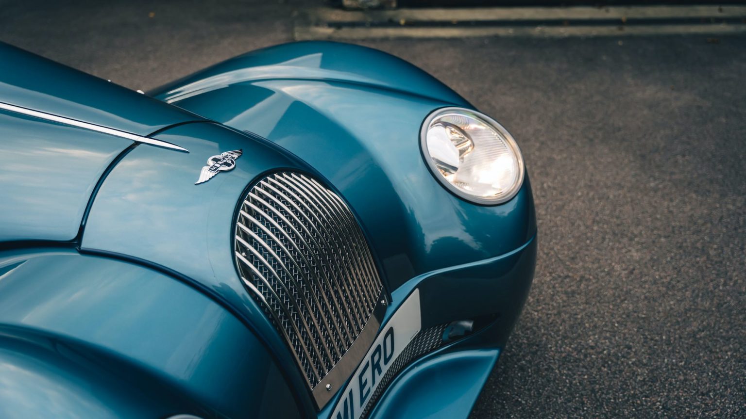 For Sale: A Morgan Aero 8 – An Unusual British Supercar