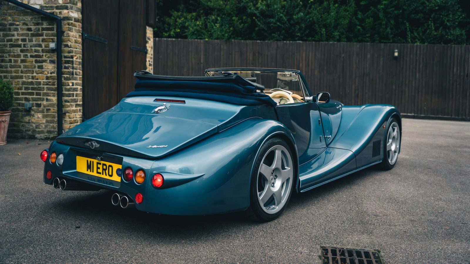 For Sale: A Morgan Aero 8 – An Unusual British Supercar