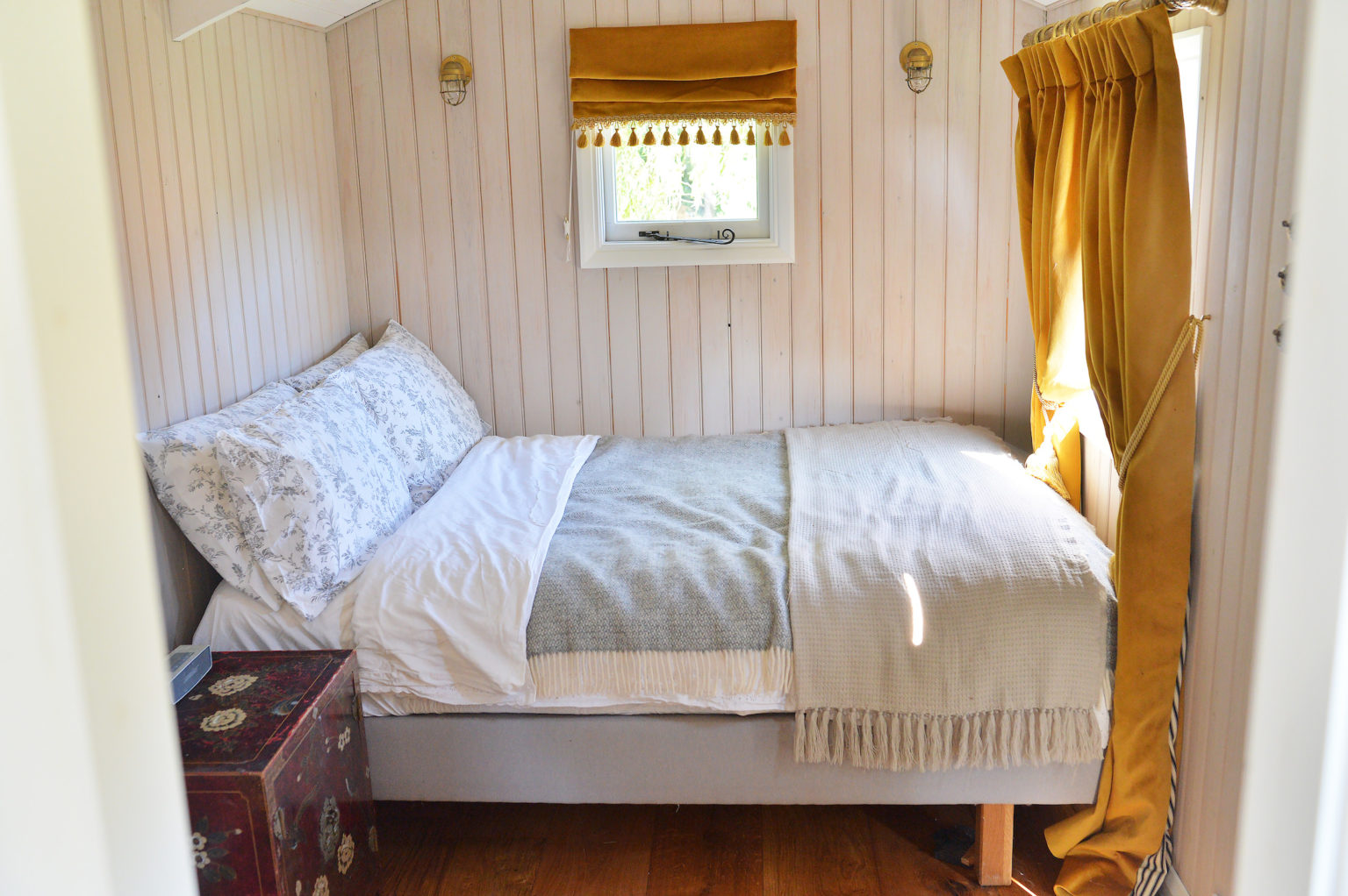 A Handmade Shepherd's Hut – For A Traditional Life Off The Grid